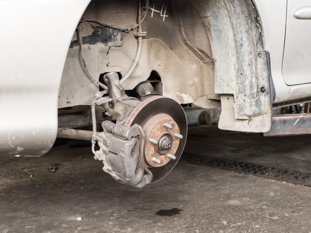Nine signs and symptoms of a bad brake caliper and how to fix it ...