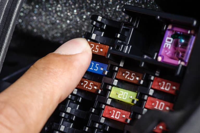 How to Locate and Replace Your Car’s Fuse - BreakerLink Blog
