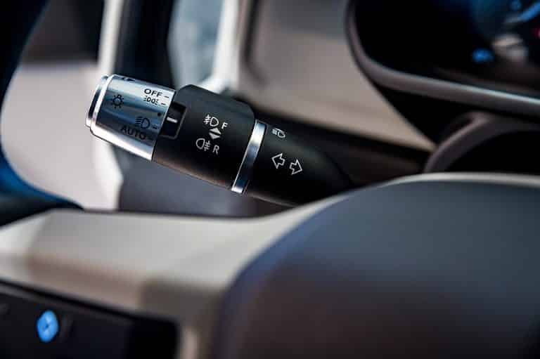 Replacing an indicator stalk - BreakerLink Blog