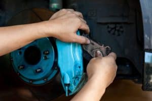 Nine signs and symptoms of a bad brake caliper and how to fix it ...