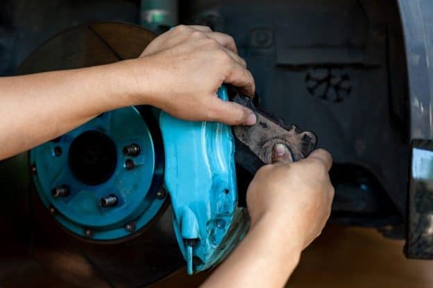 Nine signs and symptoms of a bad brake caliper and how to fix it ...