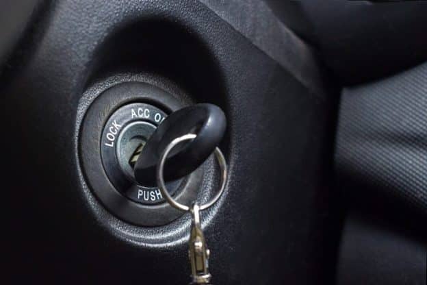 Signs your ignition switch is failing - BreakerLink Blog